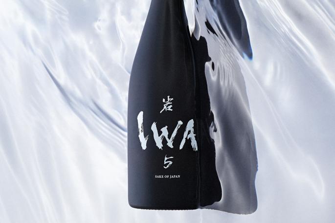 Sake Tasting in Toyama | Stories | The Official Tourism Website of ...