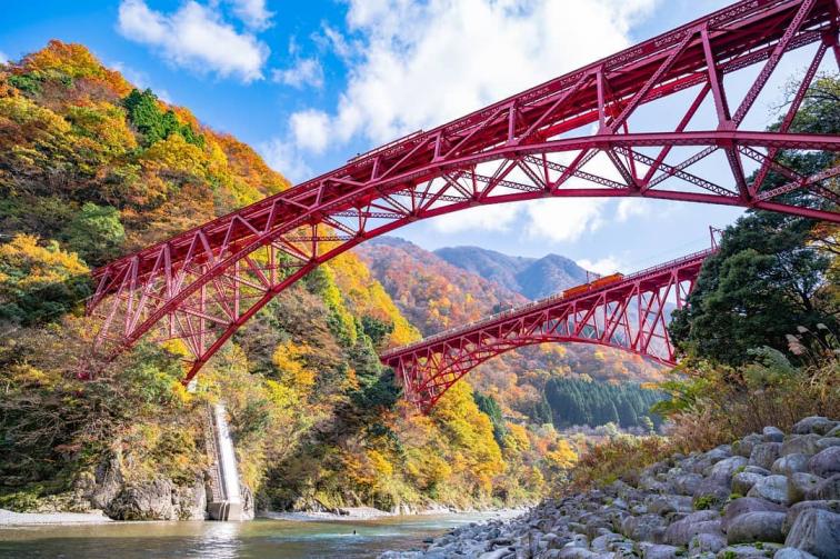 The ultimate bucket list location! Toyama's spectacular scenery in all ...