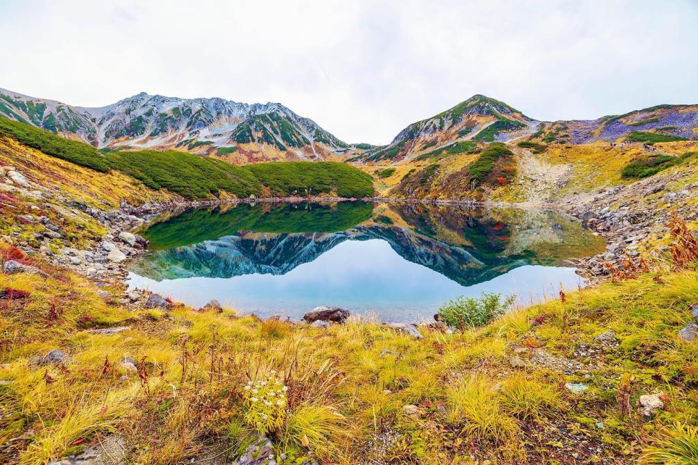 The ultimate bucket list location! Toyama's spectacular scenery in all ...