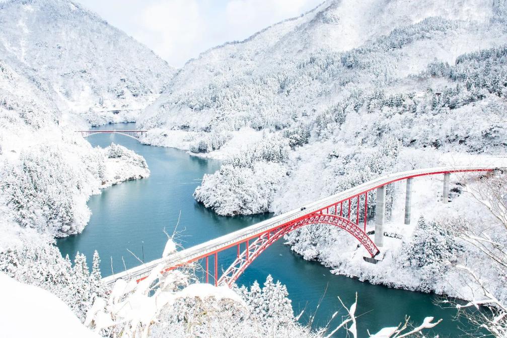 The ultimate bucket list location! Toyama's spectacular scenery in all ...