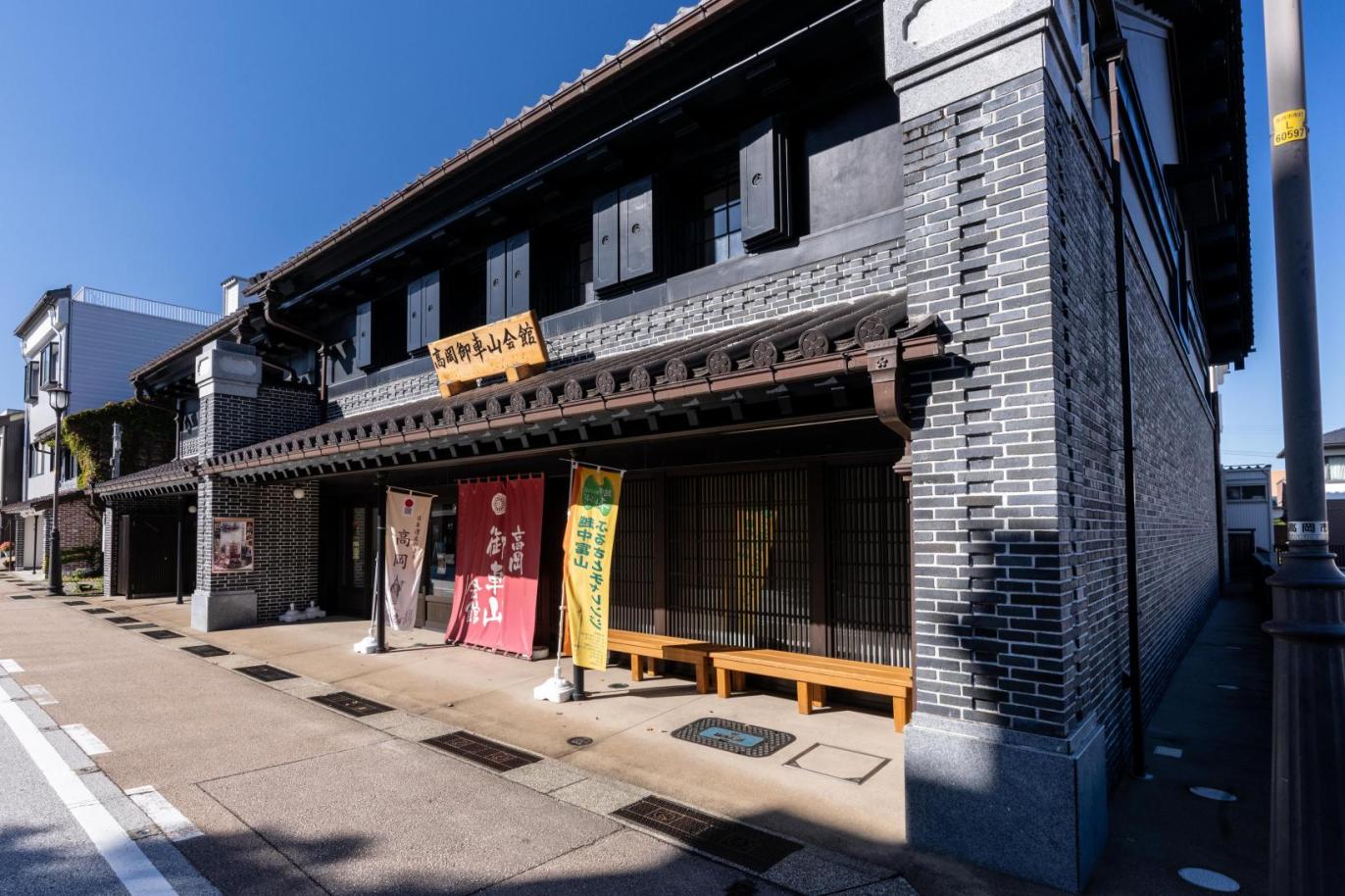 Enjoy a scenic stroll from Takaoka Station! Tour the historic city of ...