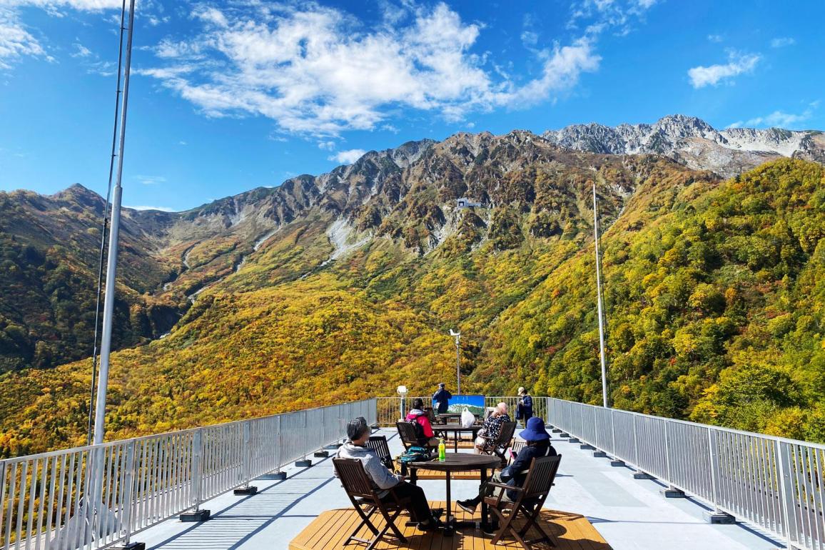 Recommended autumn foliage spot along the Tateyama Kurobe Alpine Route ...