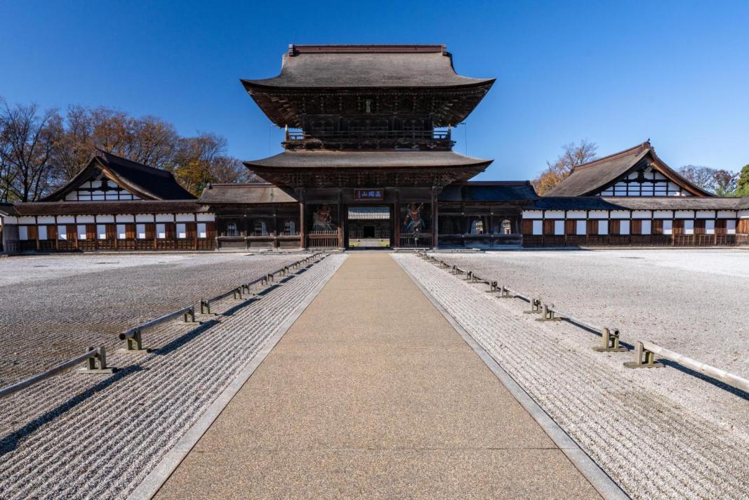 Enjoy a scenic stroll from Takaoka Station! Tour the historic city of ...